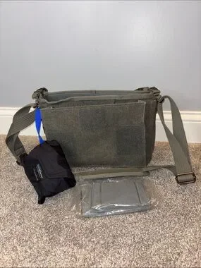 Think Tank | Bags | Nwot Think Tank Photo Retrospective 7m Bag In ...